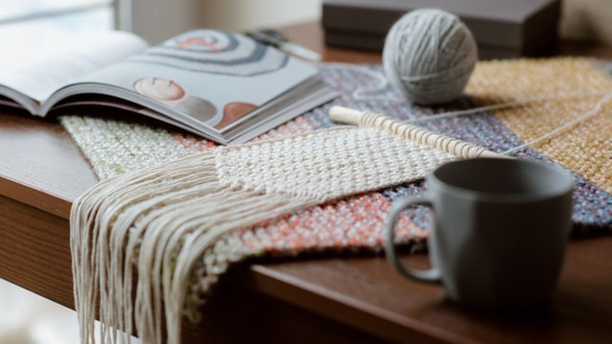 Pengertian Makrame beserta Sejarah dan Cara Membuatnya - Ragam Bola.com