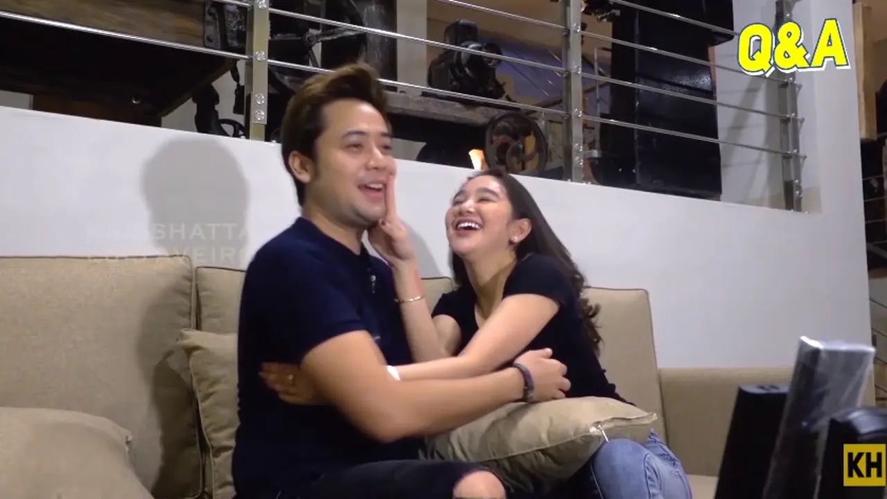 Akui Pacaran, Ini 7 Potret Kebersamaan Hana Hanifah dan Kriss Hatta ...