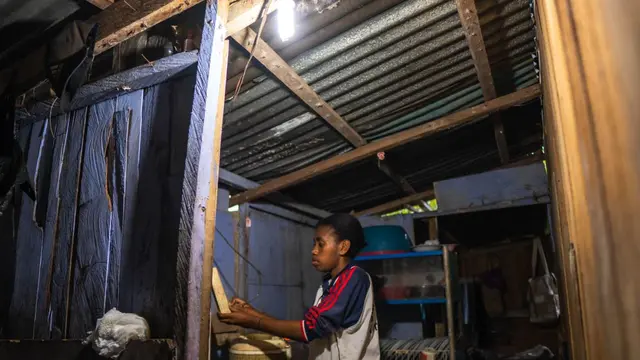 HUT RI ke-77, 630 Keluarga di Papua dan Papua Barat Dapat Sambungan Listrik Gratis - Bisnis ...