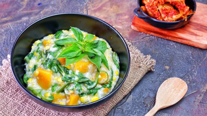 Resep Bubur Tinutuan Khas Manado, Mudah dengan 5 Langkah Pembuatan ...