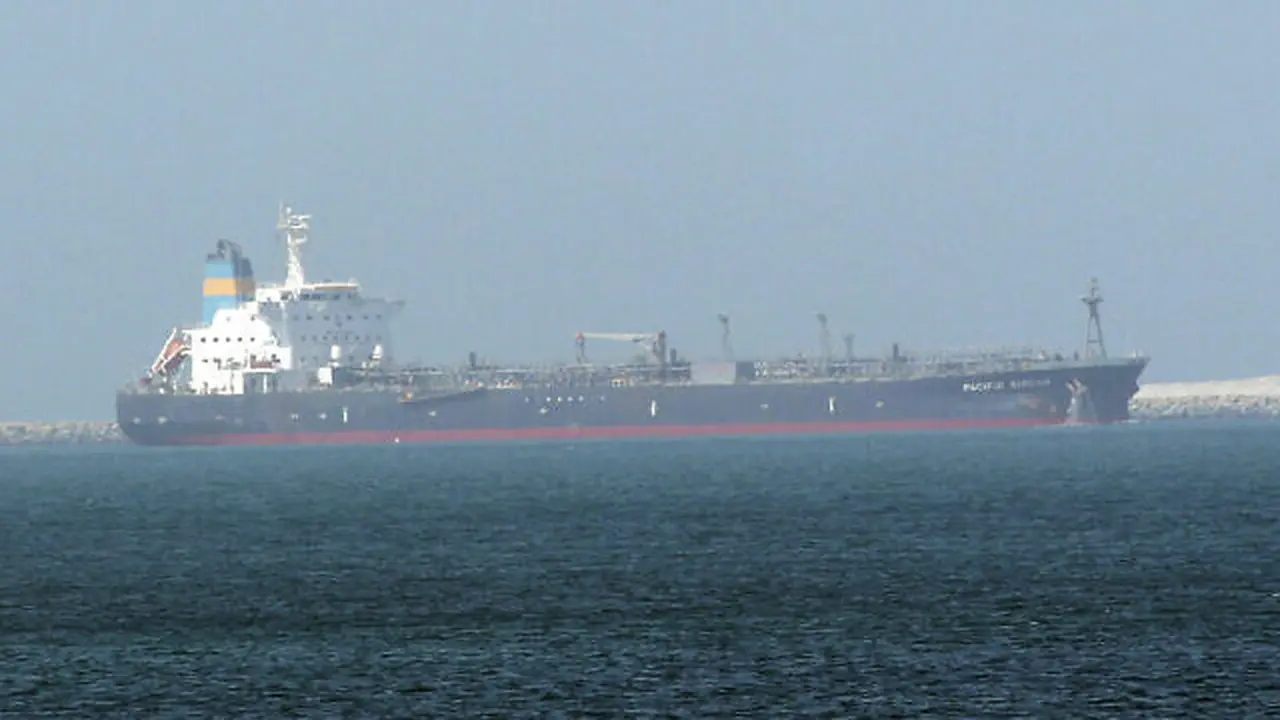 Tarif Sewa Kapal Tanker Makin Mahal, Buana Lintas Lautan Untung ...