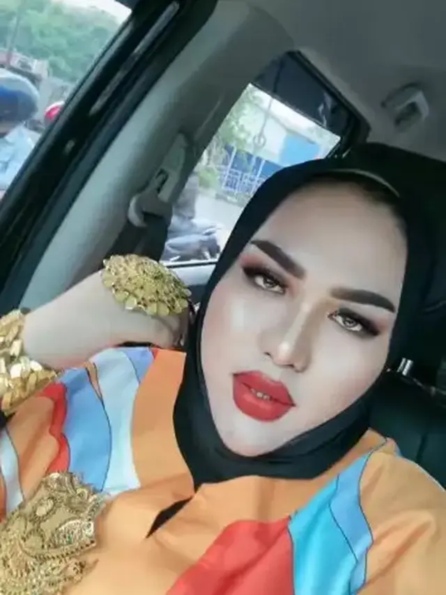 Penampilannya Sering Disebut Toko Emas Berjalan, Begini Potret Lawas ...