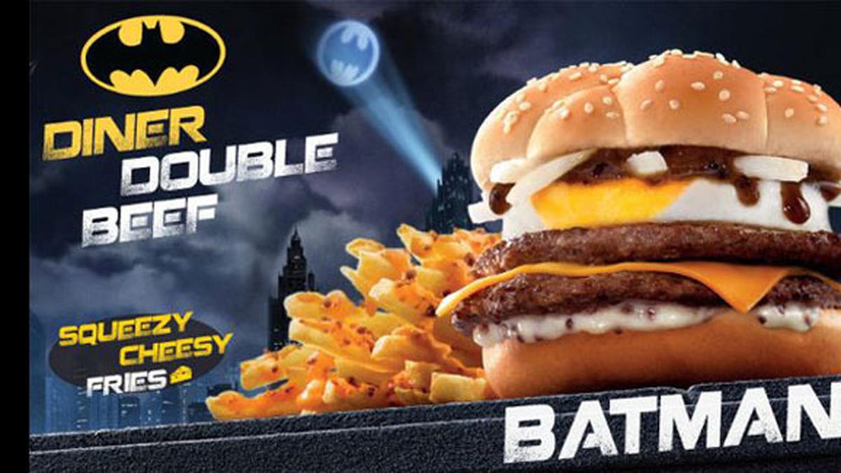 Uniknya Burger Batman Dengan Double Beef Yang Enak Banget
