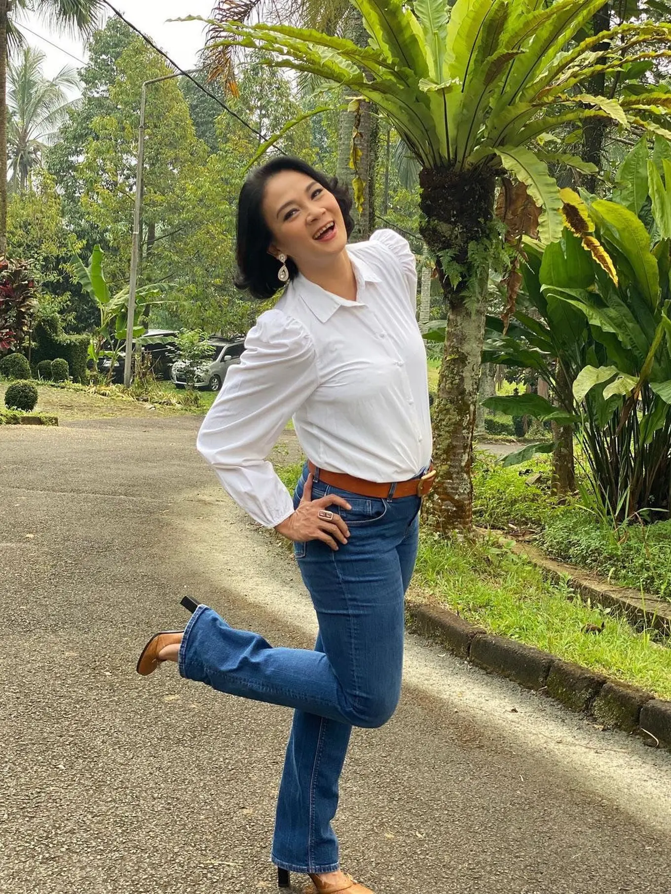 5 Potret Gaya Dian Nitami yang Tetap Awet Muda di Usia 50 - Fashion ...