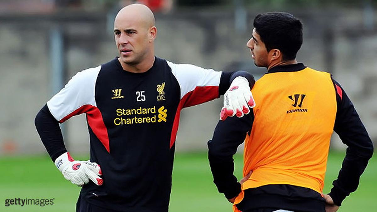 Reina Senang Satu Tim dengan Suarez