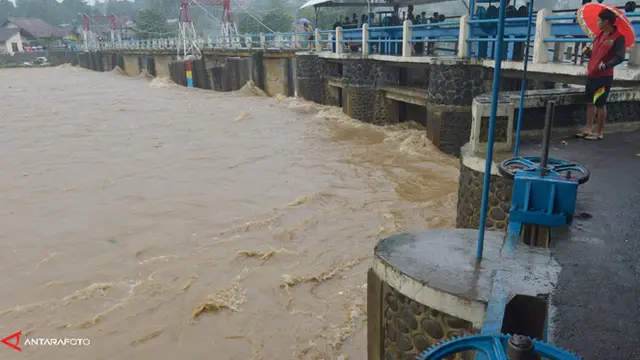 Bendungan Katulampa Aman, 3 Pintu Air Jakarta Siaga III - News Liputan6.com