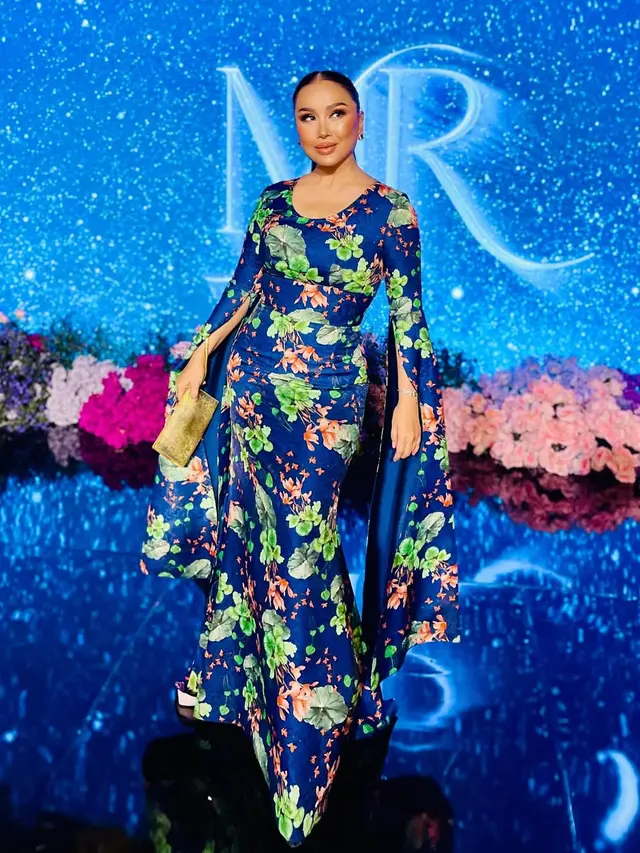 6 Outfit Kondangan Ala Titi DJ, Inspirasi Glamor dan Elegan di Usia 59 Tahun - Hot Liputan6.com