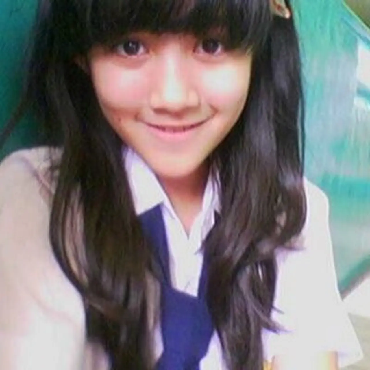 6 Potret Jadul Febby Rastanty Ini Bikin Pangling, Rambut Poninya ...