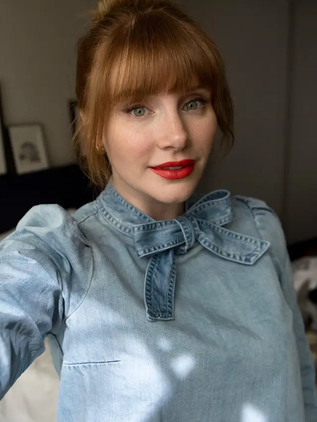 6 Potret Terbaru Bryce Dallas Howard, Pemeran Victoria di Twilight Saga ...