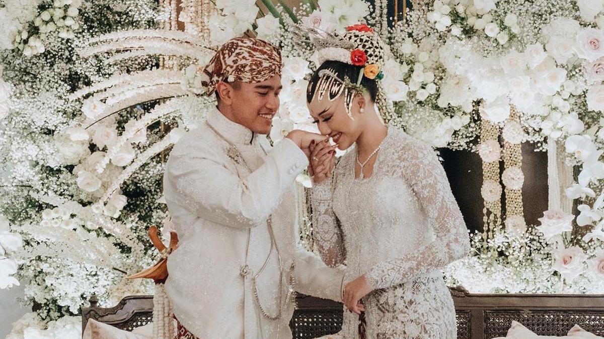 Potret Tampilan Erina Gudono-Kaesang Pangarep Menikah dalam Prosesi dan Busana Adat Yogyakarta ...