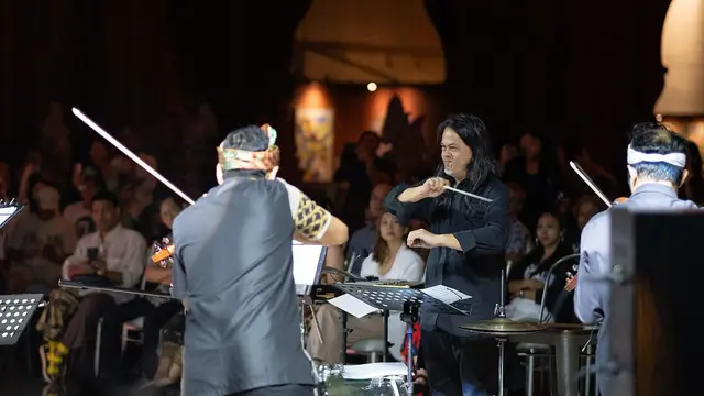 Catatan Aksan Sjuman dari World Premiere Dunia Saat Mata Terpejam ...