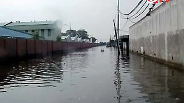 Banjir Masih Genangi Muara Baru - News Liputan6.com