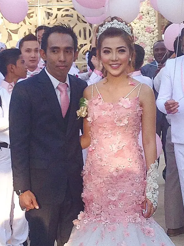 Yuk, Intip Resepsi Pernikahan Bella Shofie di Bali - ShowBiz Liputan6.com