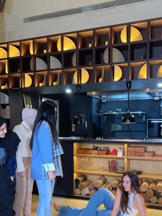 Foto-Foto Geng Cendol Gelar Arisan di Pertengahan 2025, Penuh Keseruan ...