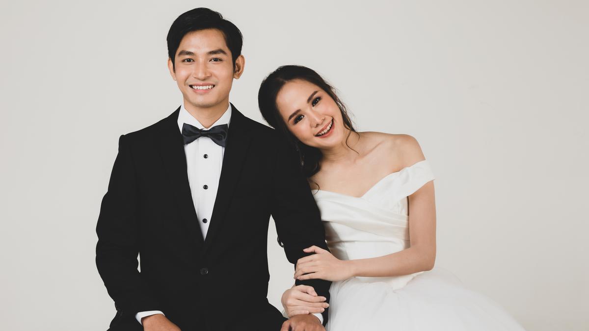 5 Tanda Kamu Cocok Menikah dengan Pasangan yang Seumuran - Relationship Fimela.com