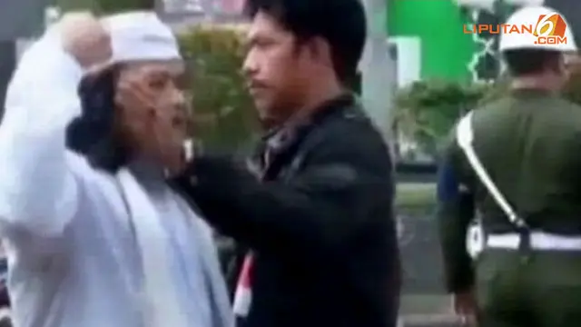 [VIDEO] Video `Kyai Ditilang Ngamuk` Laris di YouTube - News Liputan6.com