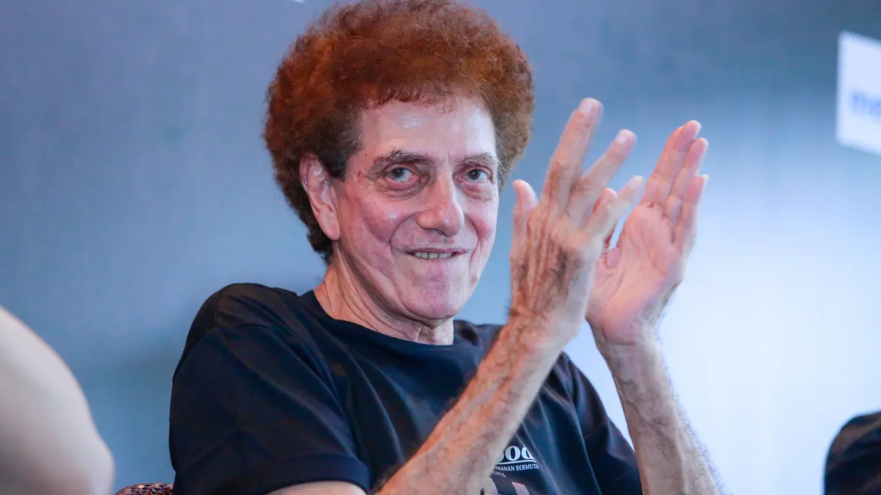 Kehidupan Rumah Tangga Harmonis Ahmad Albar dengan Dewi Sri Astuti yang ...