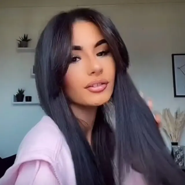 Video Cara Potong Poni Rambut di Rumah yang Tuai Pro Kontra - Lifestyle ...