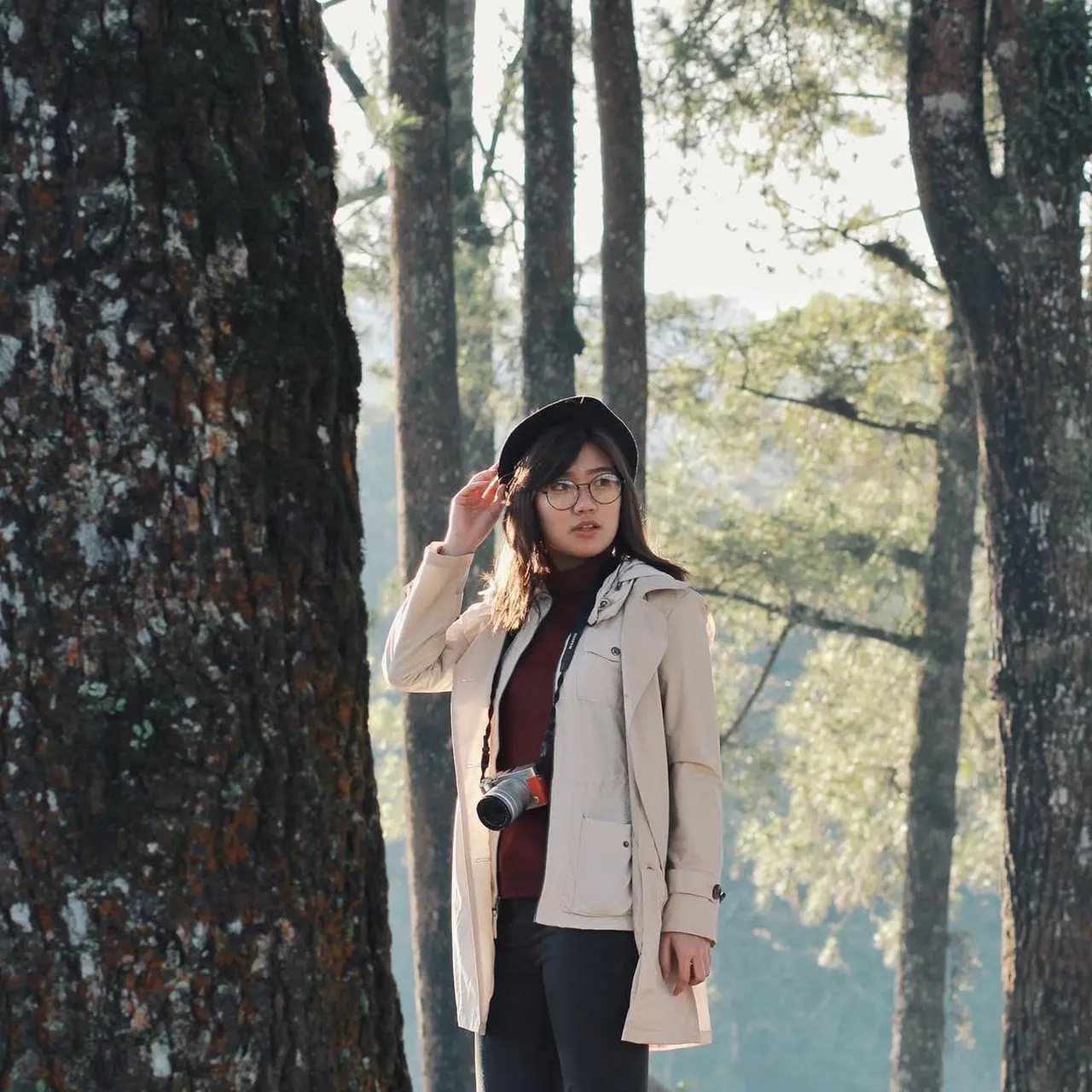 6 Potret Jennifer Hanna Eks JKT 48 saat Liburan, Lebih Pilih Alam ...