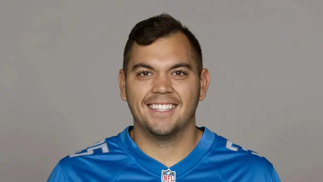 7 Potret Ryan Santoso, Pemain NFL Pertama yang Berdarah Indonesia ...