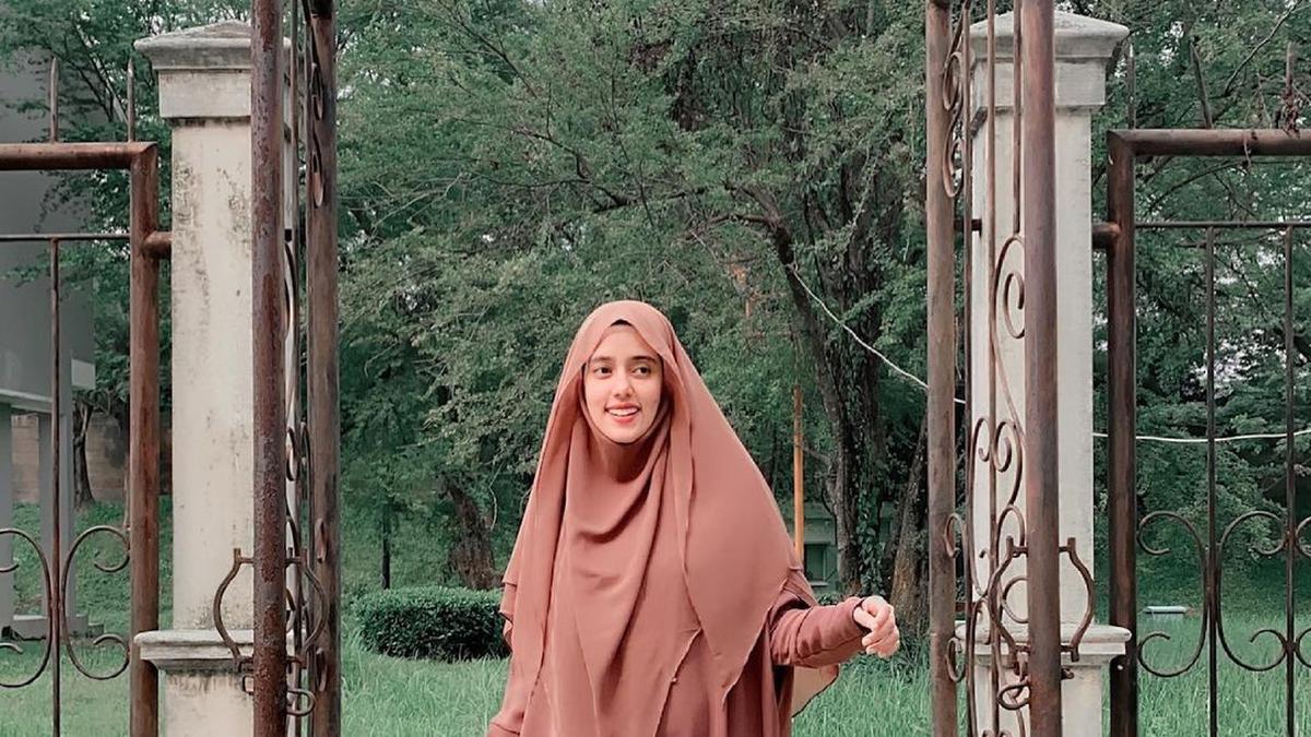 6 Gaya Fairuz A Rafiq dengan Baby Bump Kehamilan Ketiga, Tetap Stylish ...