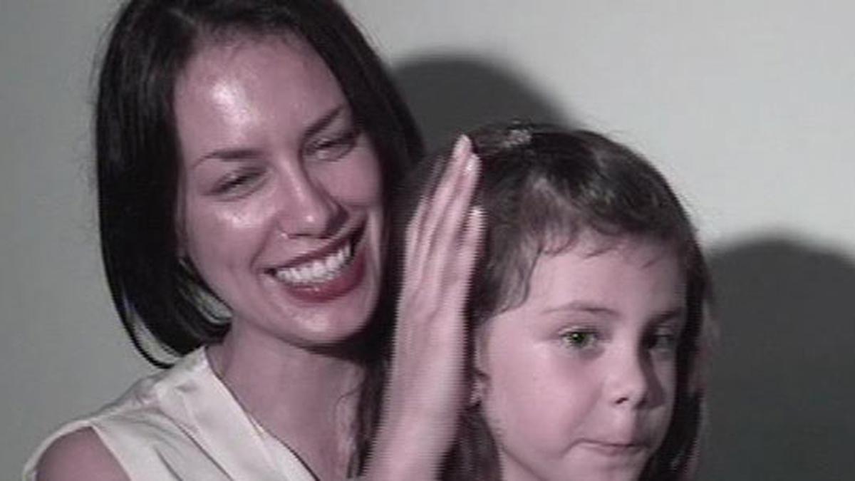 Video Kepergok Gandeng Tangan Ariel Noah Sophia Latjuba Pacaran Video Liputan Com