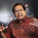 Tertangkap Kamera, Cornelia Agatha dan Rizal Ramli Sudah Menikah?