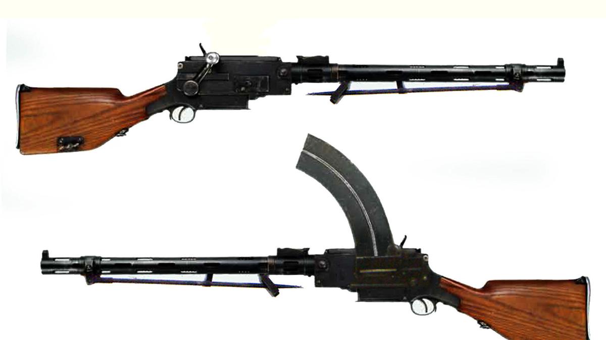 Kuli Bangunan Temukan Senapan Kuno Peninggalan Perang Dunia - Regional ...