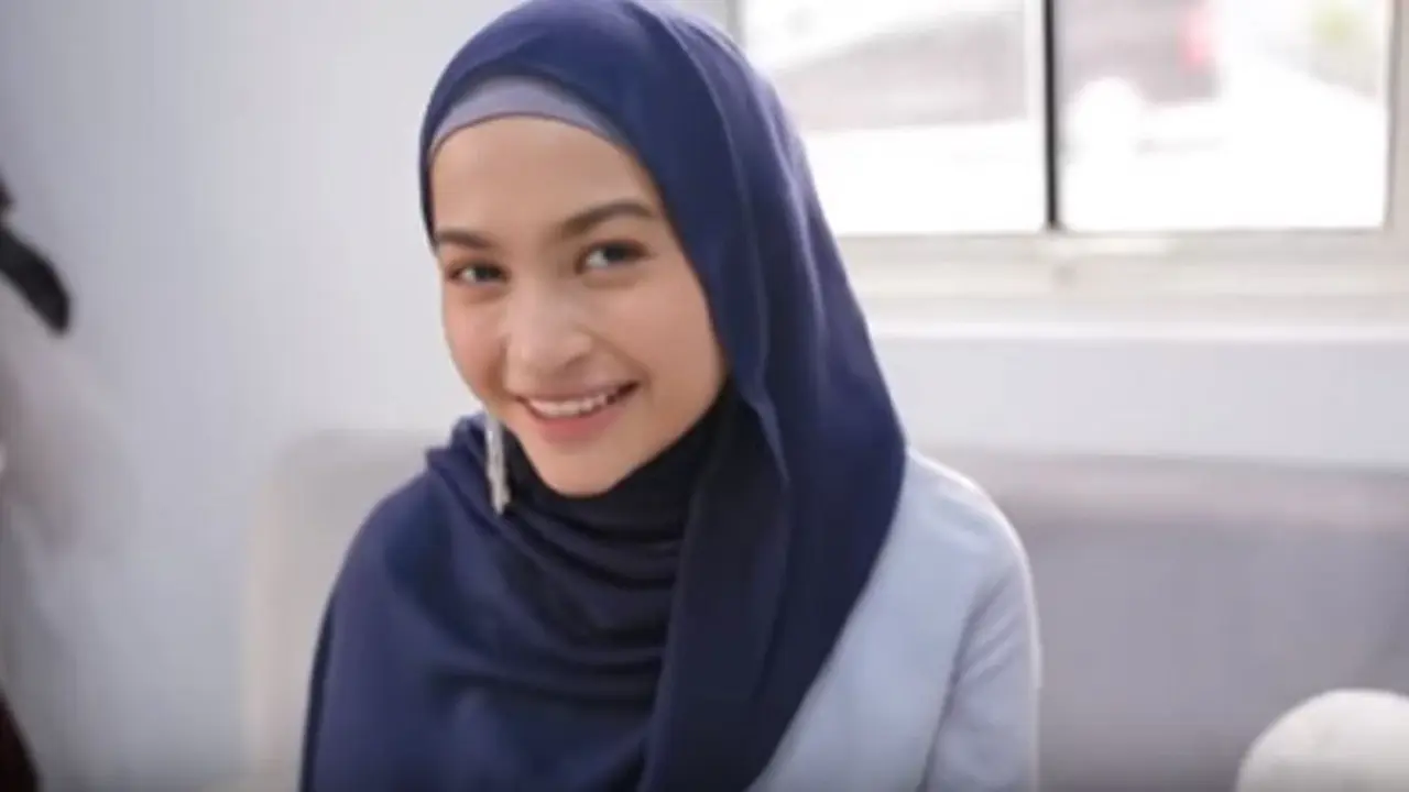 Tutorial Hijab Anting yang Menarik untuk Dicoba - Islami Liputan6.com