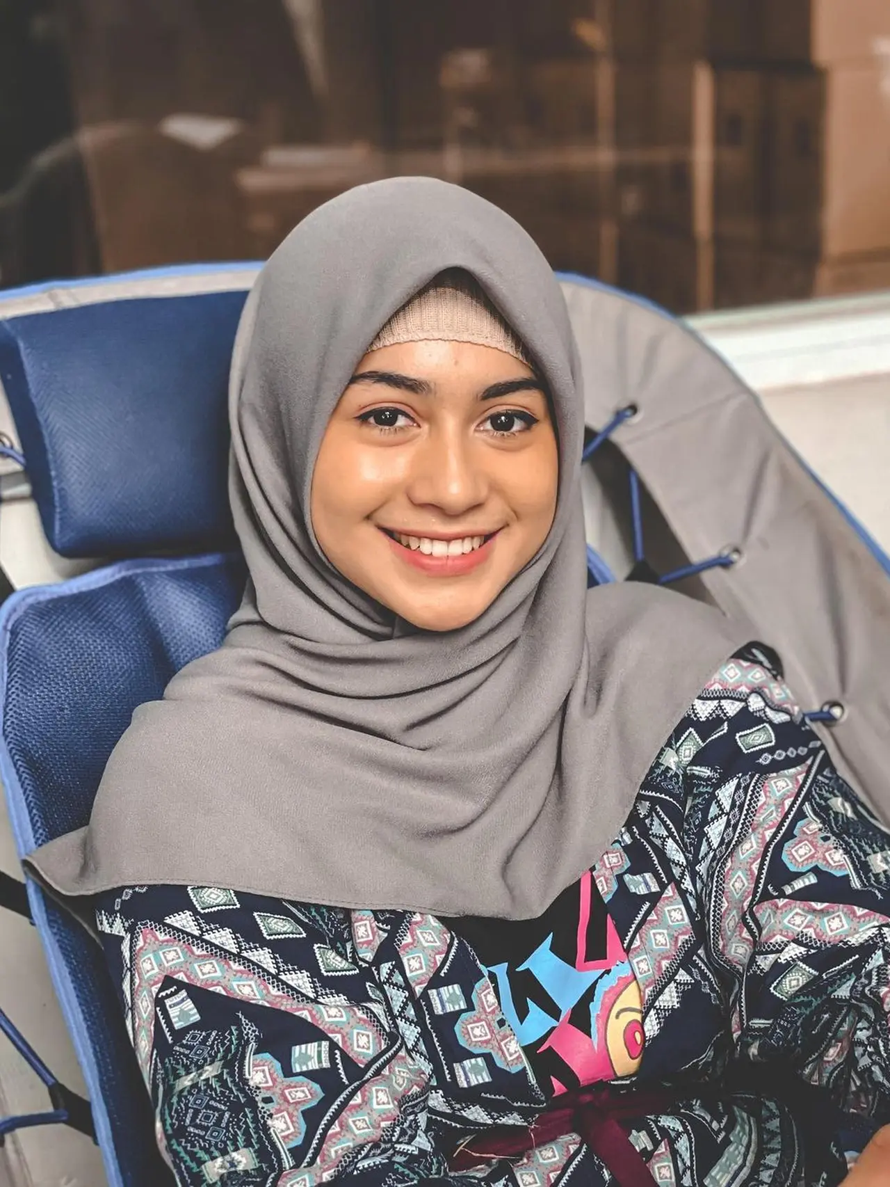 7 Gaya Sintya Marisca Saat Tampil Berhijab, Bikin Pangling - Hot ...