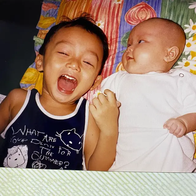 6 Potret Kebersamaan Leon Dozan dan Nabilah Rahman, Kakak Adik Kompak ...