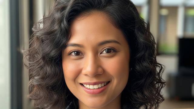 8 Model Rambut Pendek Ikal Tipis untuk Volume Maksimal, Tetap On Point ...