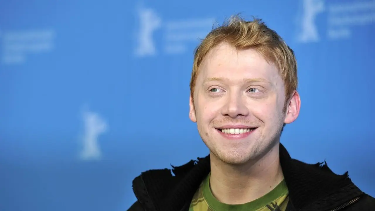 Rupert Grint Bikin Akun Instagram, Pajang Foto Imut Bareng Anak di ...