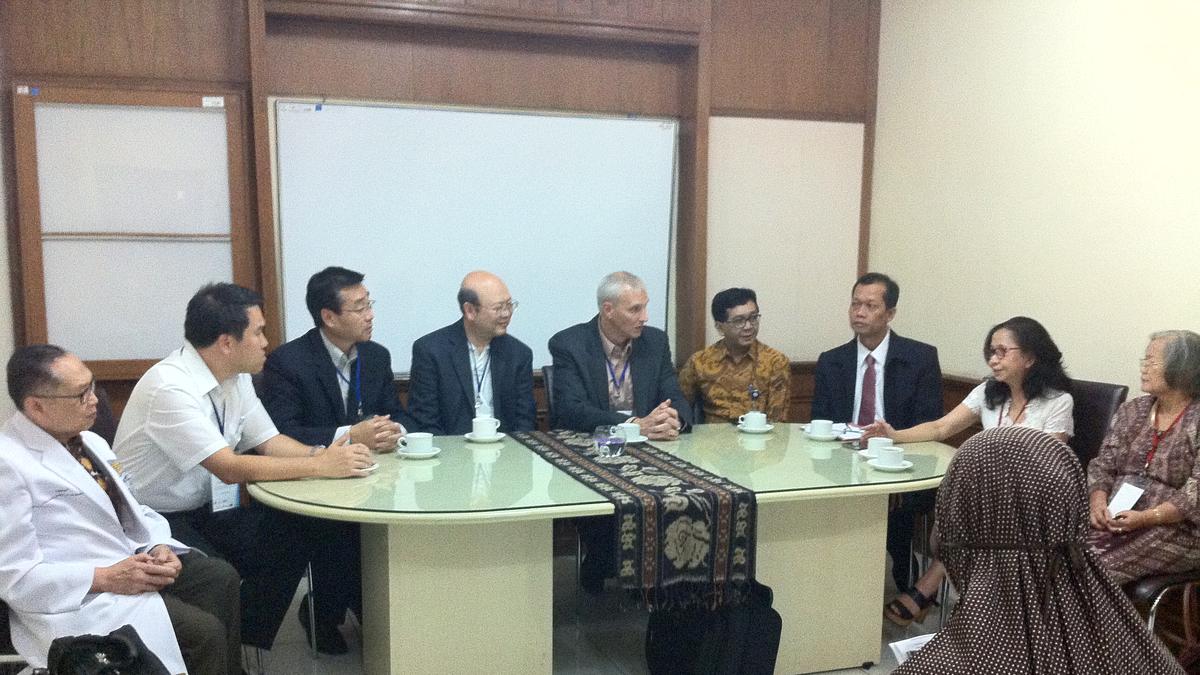 Dokter Belajar Lagi Teknik Radioterapi di RSCM - Health Liputan6.com