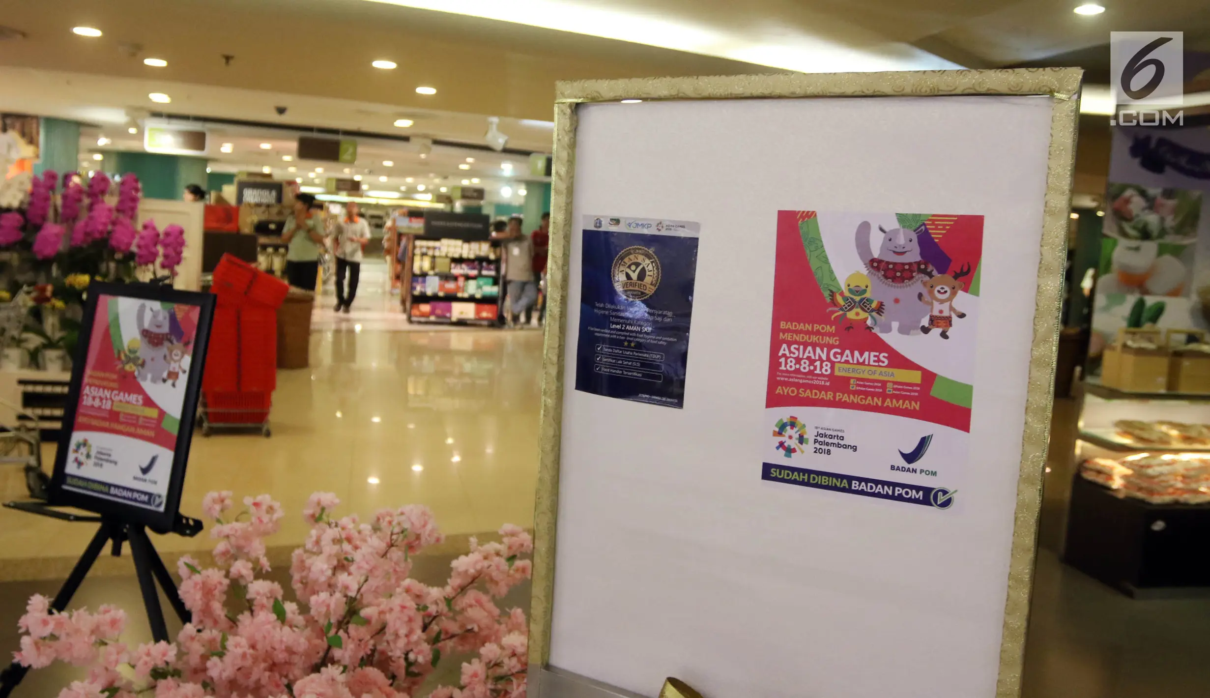 FOTO: Sandiaga Uno Luncurkan Stiker Aman Saji Asian Games 2018 - Foto ...