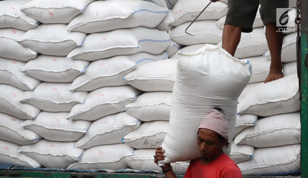 PHOTO: Harga Eceran Tertinggi Beras Mulai Berlaku di Pasar Induk ...