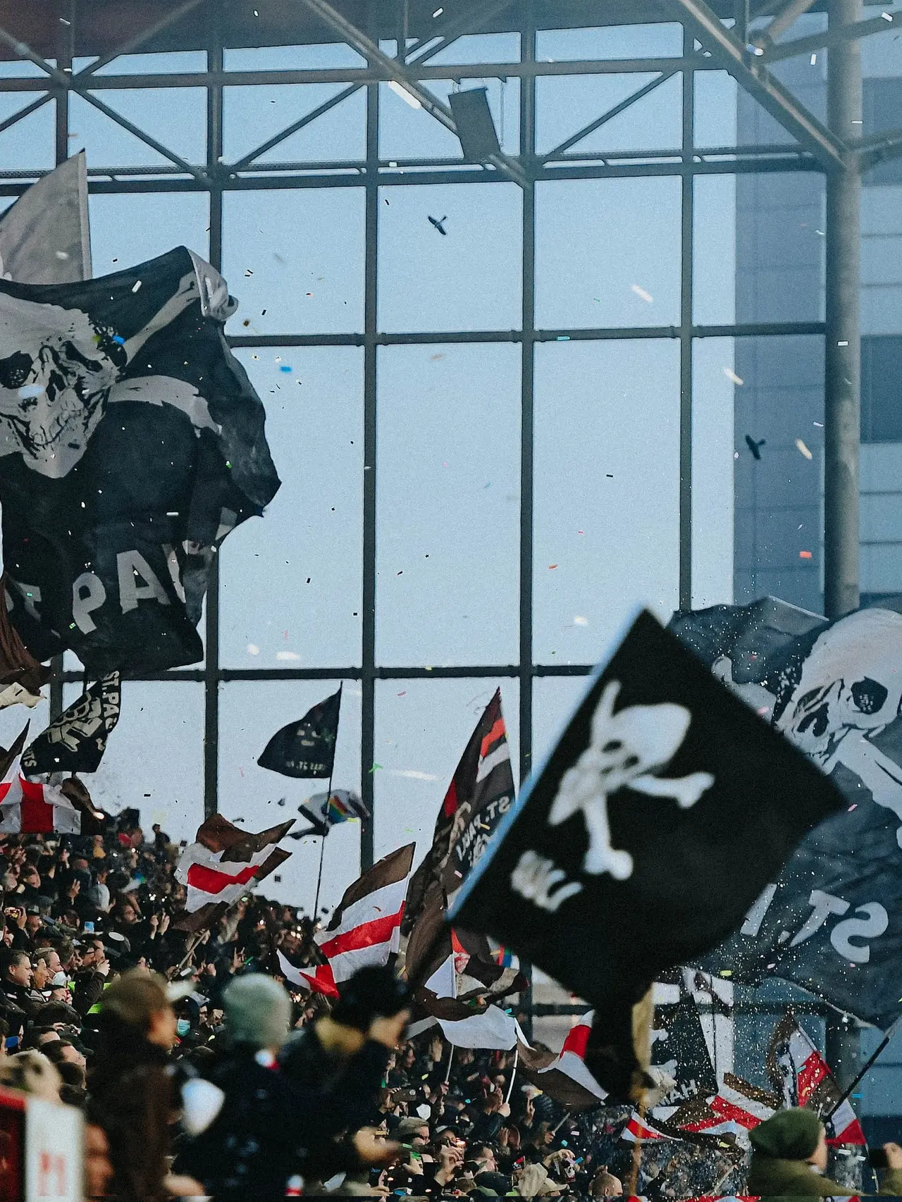 Mengenal St. Pauli, Punk Football dari Jerman yang Tertarik Datangkan ...