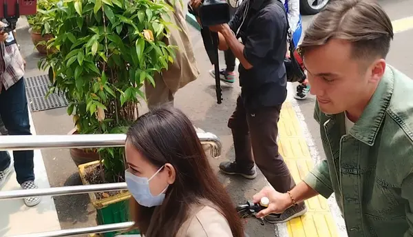 Shadu Rasjidi Kenang Penampilan Ayahnya, Mendiang Idang Rasjidi Bersama ...