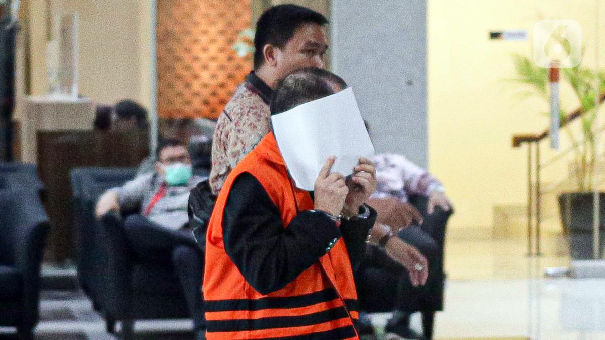 Heryanto Tanaka Tutupi Wajah Jelang Sidang Lanjutan Kasus Suap Pengurusan Perkara di MA - Foto ...