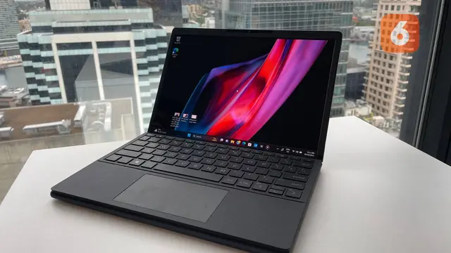 Hands-on: Laptop Layar Lipat HP Spectre Fold yang Bisa Jadi Tablet dan ...