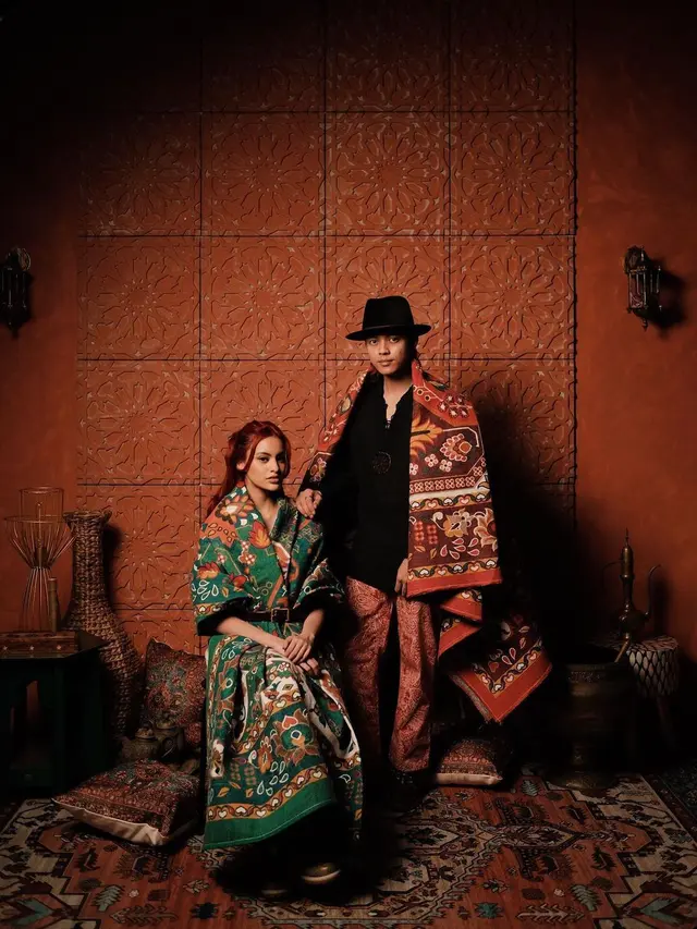 8 Gaya Pemotretan Terbaru Bisma SMASH dan Andira Hadley, Romantis Bak ...