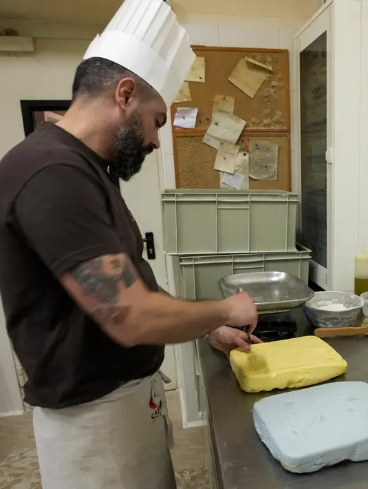 FOTO: Pembuat Roti di Italia Tunjukkan Solidaritas untuk Ukraina - Foto ...