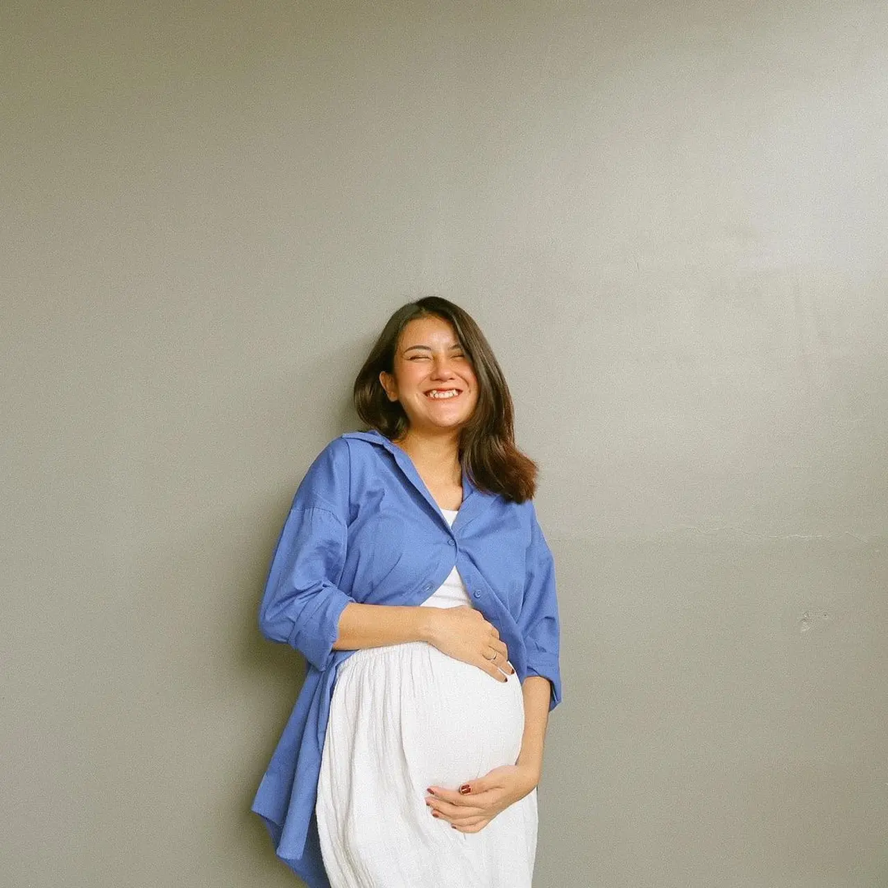 6 Pemotretan Maternity Shoot Bintang FTV Ina Marika yang Sudah Hamil ...
