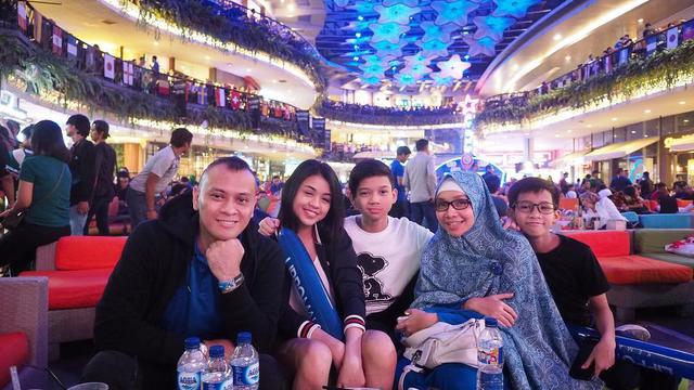 Jarang Terekspos, Ini 6 Potret Kebersamaan Andra Dewa 19 dan Putri ...