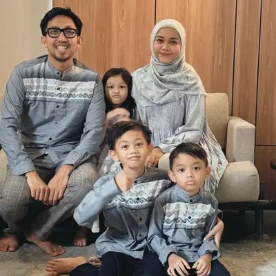 Dulu Sering Berantem, Ini 6 Potret Kebersamaan Nagita Slavina dan Caca Tengker - Entertainment ...