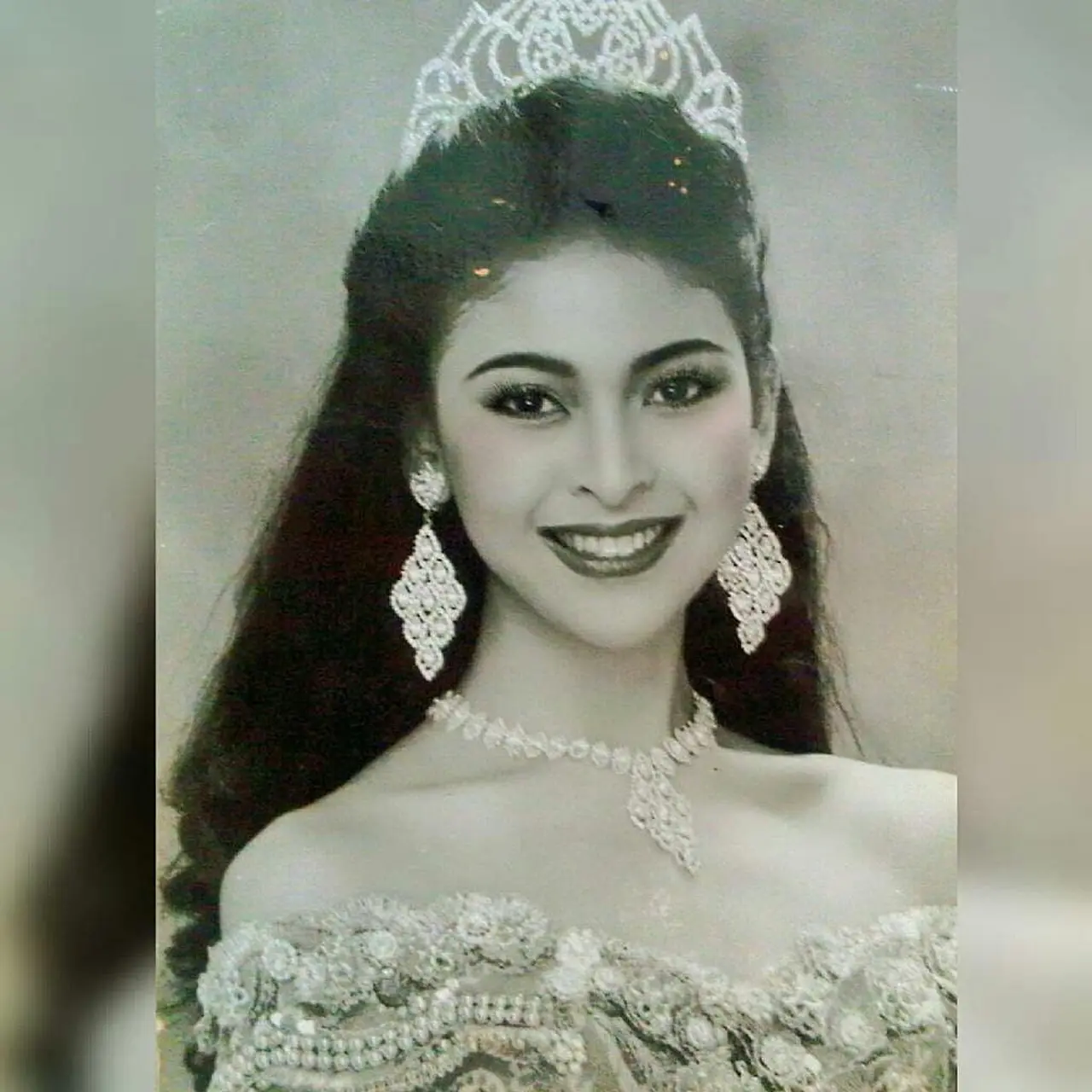 Lebih Dekat dengan Indira Soediro, Puteri Indonesia 1992 yang Awet Muda ...