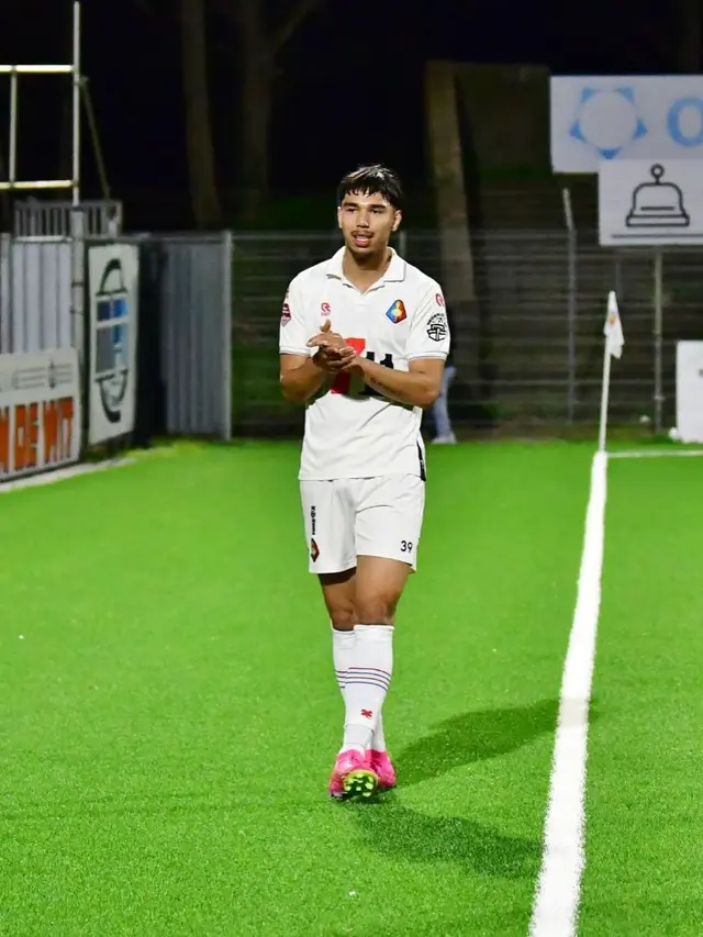 Pemain Keturunan Indonesia, Damian Van Dijk Menjawab Pertanyaan ...