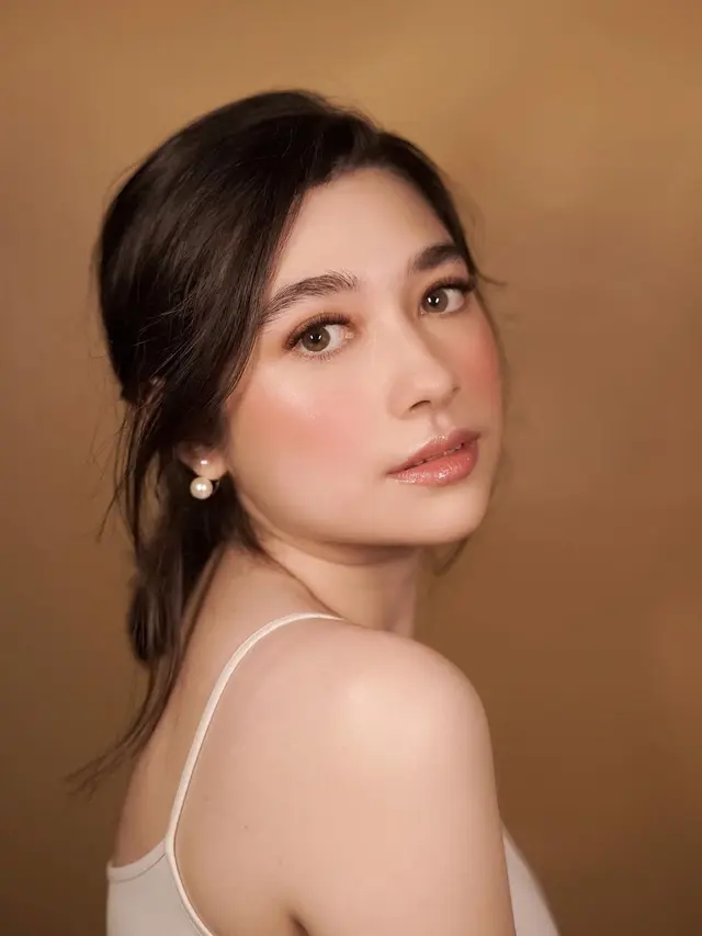 Dijodohkan dengan Thariq Halilintar, Ini 7 Potret Amanda Rigby yang ...