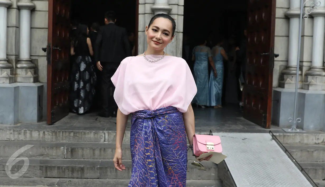 Ahok dan Para Artis Datangi Pemberkatan Harvey dan Sandra Dewi - Foto ...