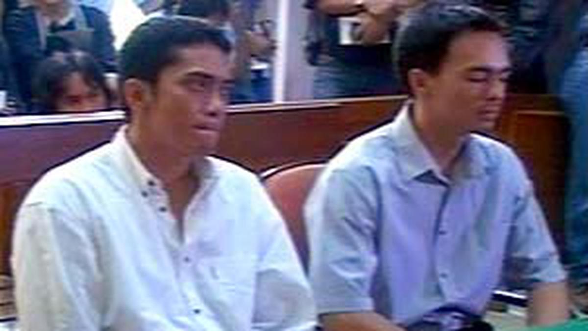 Attar Syach Divonis Empat Bulan - ShowBiz Liputan6.com